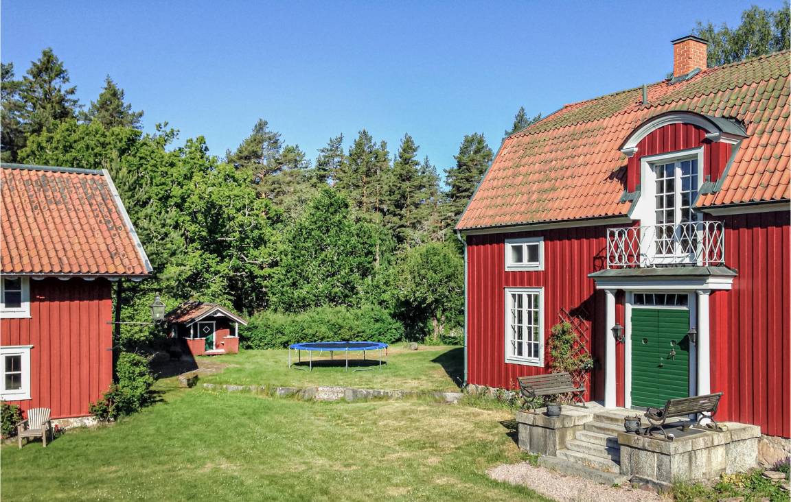 250 M² Hus ∙ 4 Sovrum ∙ 7 Gäster - Valdemarsvik