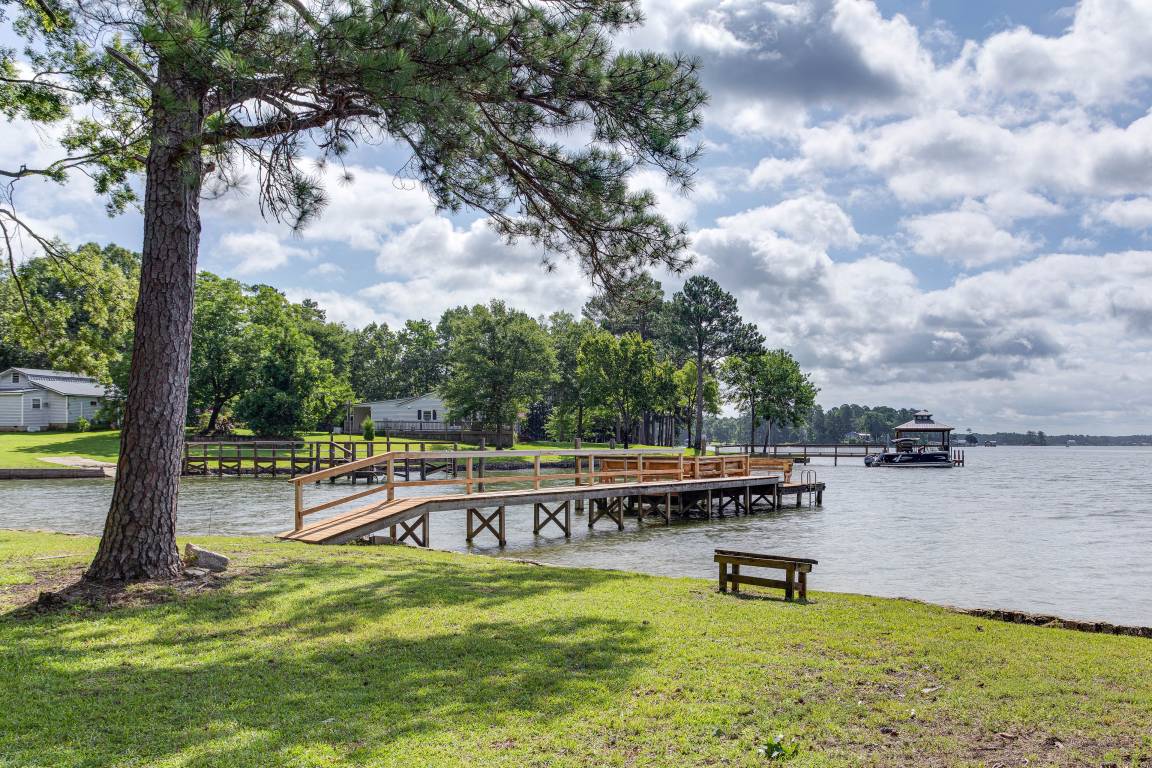 111 M² Cottage ∙ 2 Bedrooms ∙ 6 Guests - Camden, SC