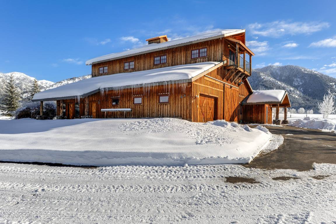380 M² House ∙ 4 Bedrooms ∙ 10 Guests - Wyoming