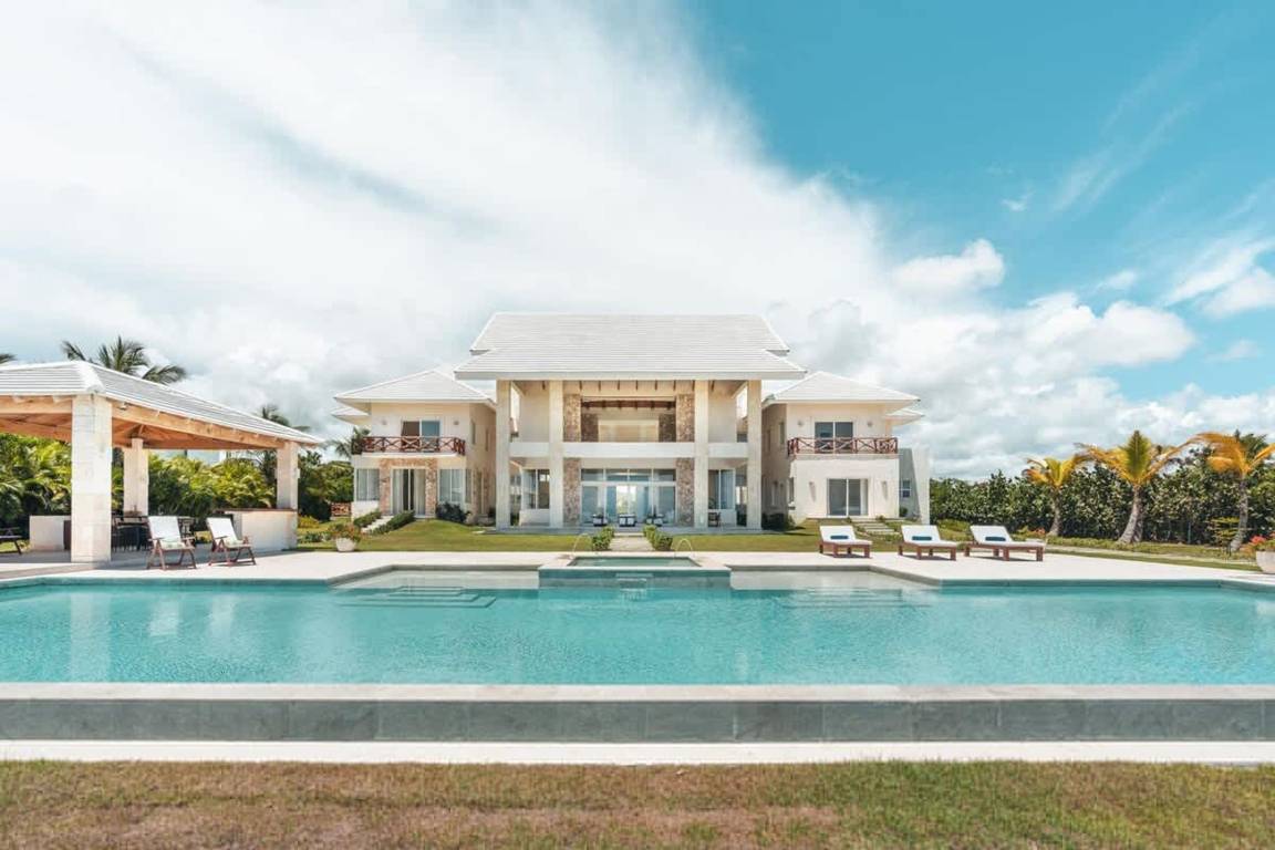 Villa ∙ 6 Bedrooms ∙ 18 Guests - Punta Cana