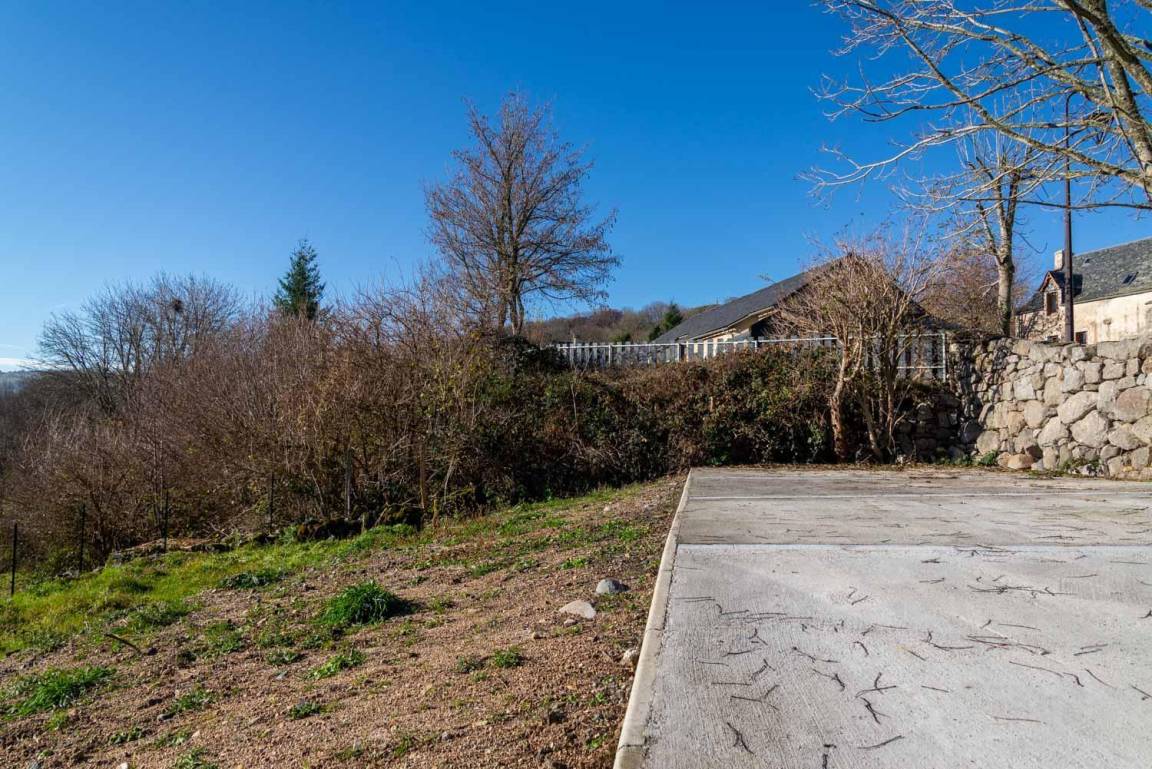 135 M² Gîte ∙ 4 Chambres ∙ 8 Personnes - Nasbinals
