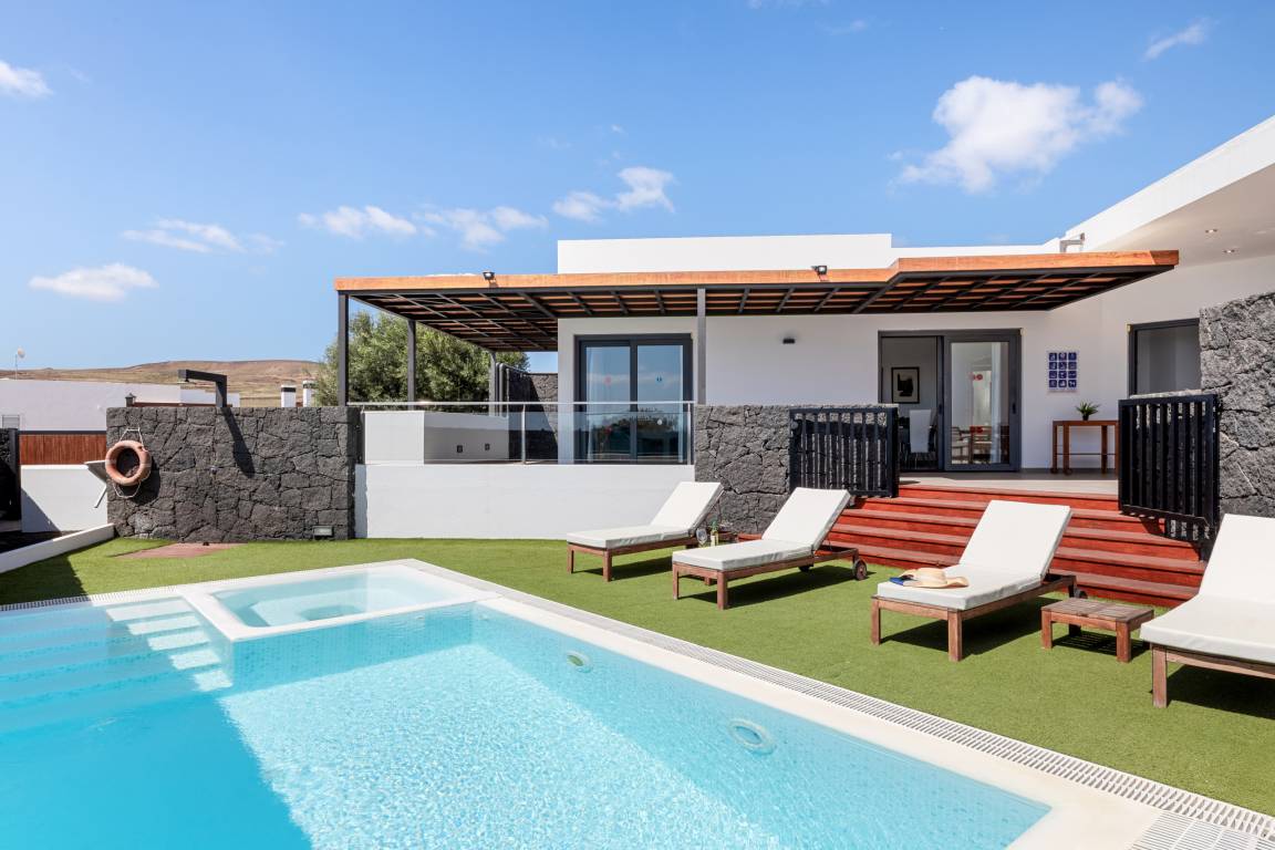 203 M² Villa ∙ 3 Habitaciones ∙ 6 Huéspedes - Parque Nacional de Timanfaya