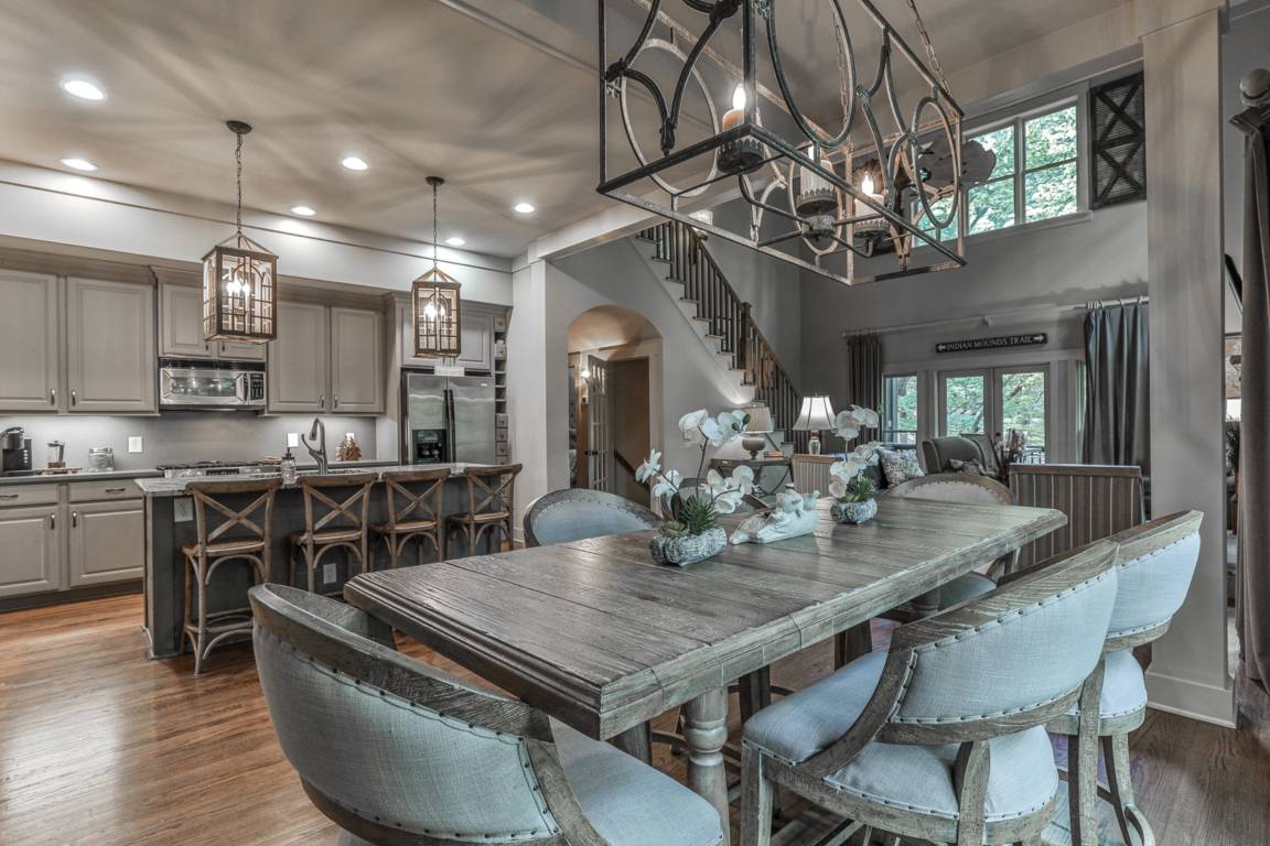 288 M² Cabin ∙ 4 Bedrooms ∙ 8 Guests - Jasper, GA