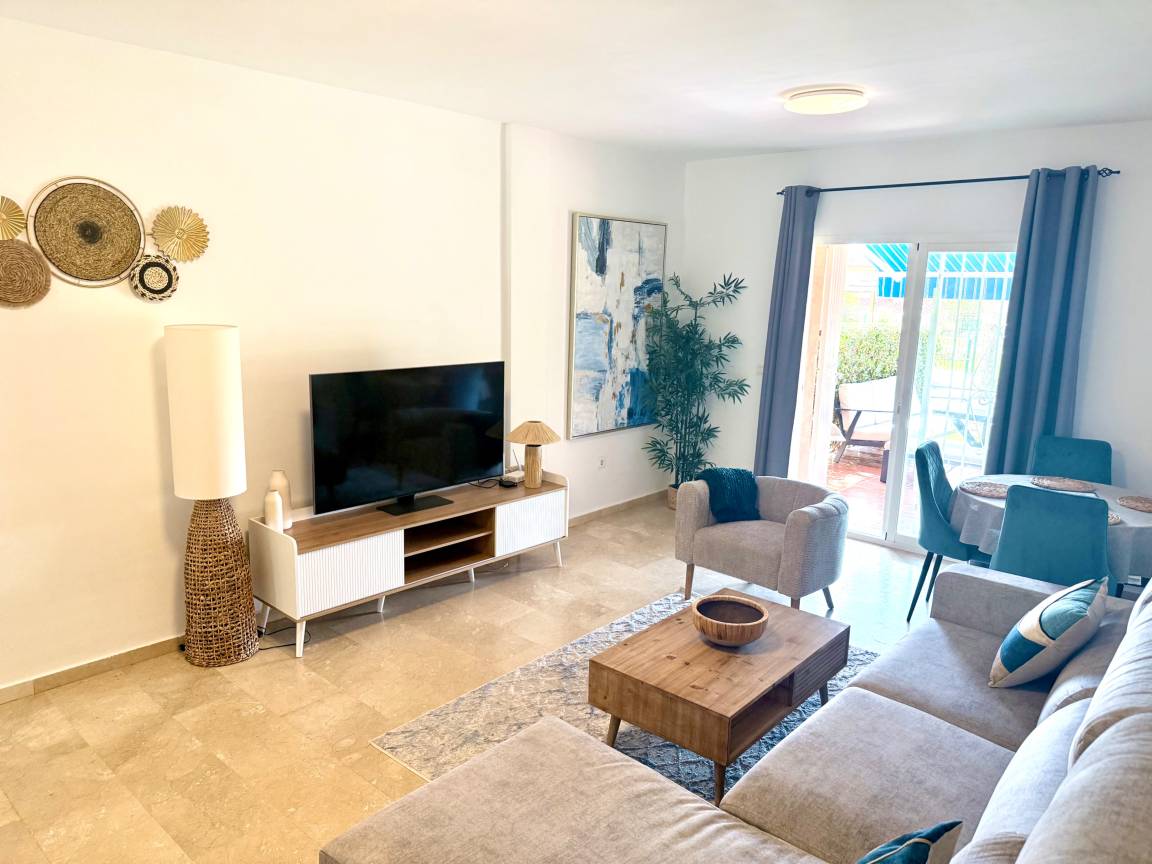 105 M² Ferienwohnung ∙ 2 Schlafzimmer ∙ 6 Gäste - Estepona