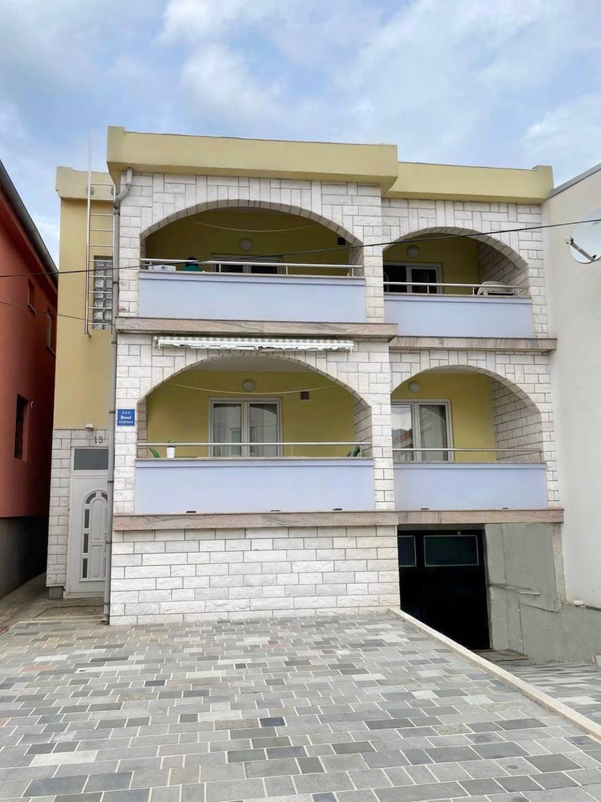 62 M² Apartment ∙ 2 Bedrooms ∙ 6 Guests - Starigrad