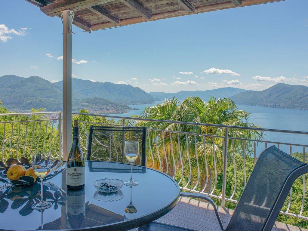 163 M² Ferienhaus ∙ 4 Schlafzimmer ∙ 8 Gäste - Cannobio