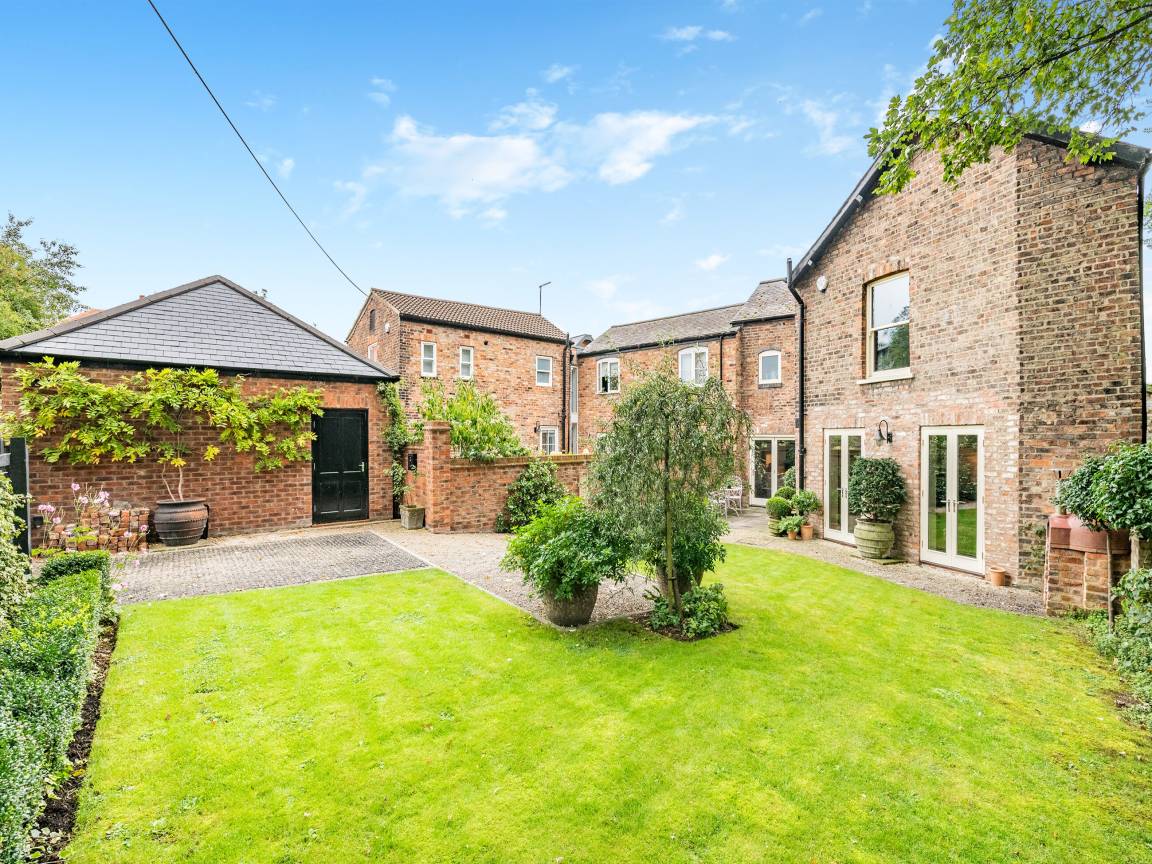 Cottage ∙ 3 Bedrooms ∙ 6 Guests - York