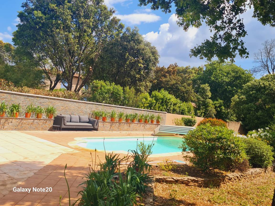160 M² Villa ∙ 4 Schlafzimmer ∙ 10 Gäste - Uzès