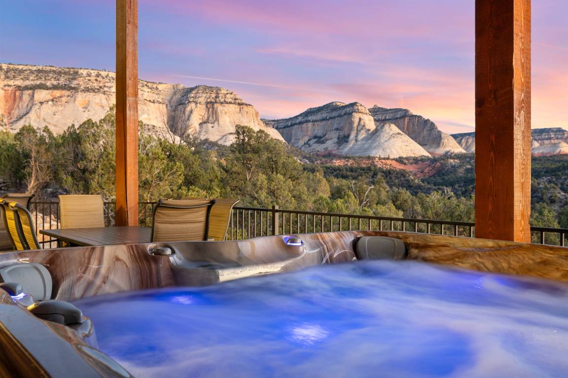 House ∙ 6 Bedrooms ∙ 16 Guests - Orderville, UT