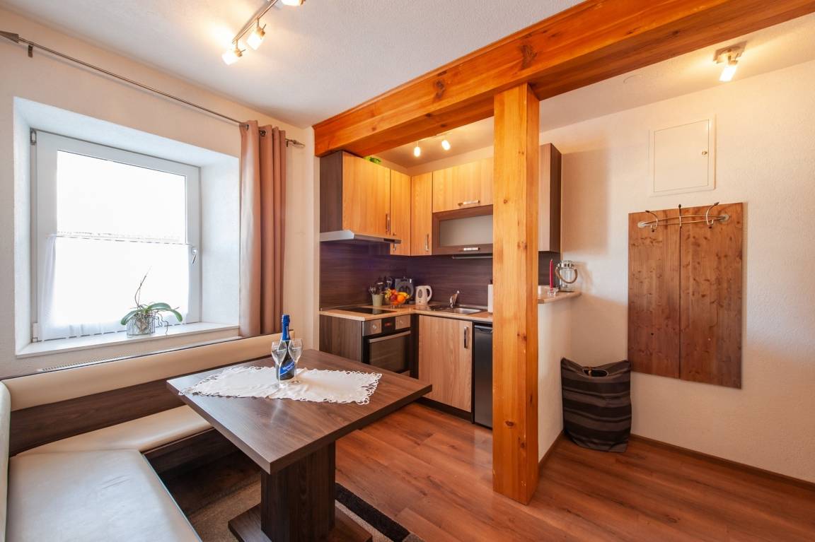 30 M² Ferienwohnung ∙ 1 Schlafzimmer ∙ 2 Gäste - Bichlbach