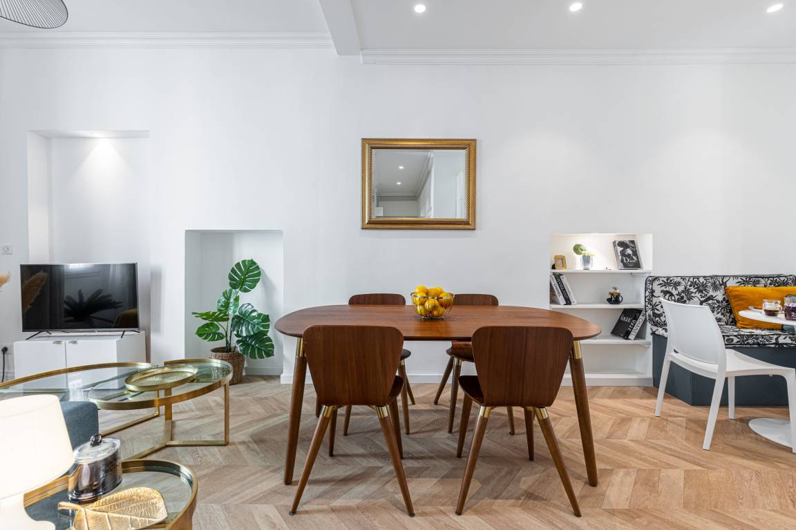 50 M² Appartement ∙ 2 Chambres ∙ 4 Personnes - ibis Nice Centre Gare