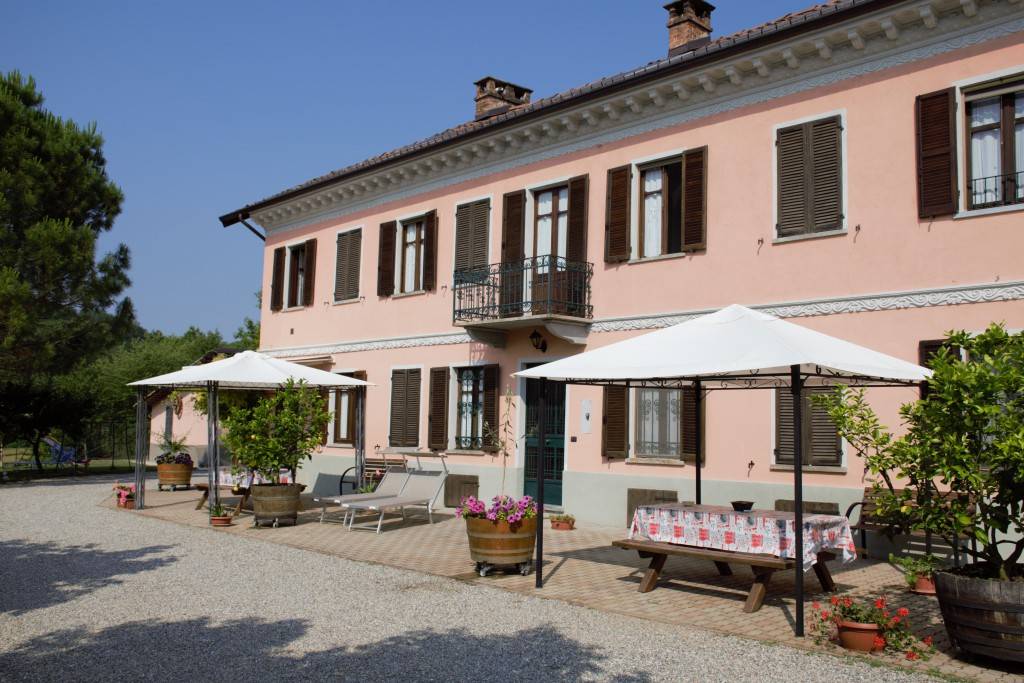 60 M² Farmhouse ∙ 2 Bedrooms ∙ 6 Guests - Piemont