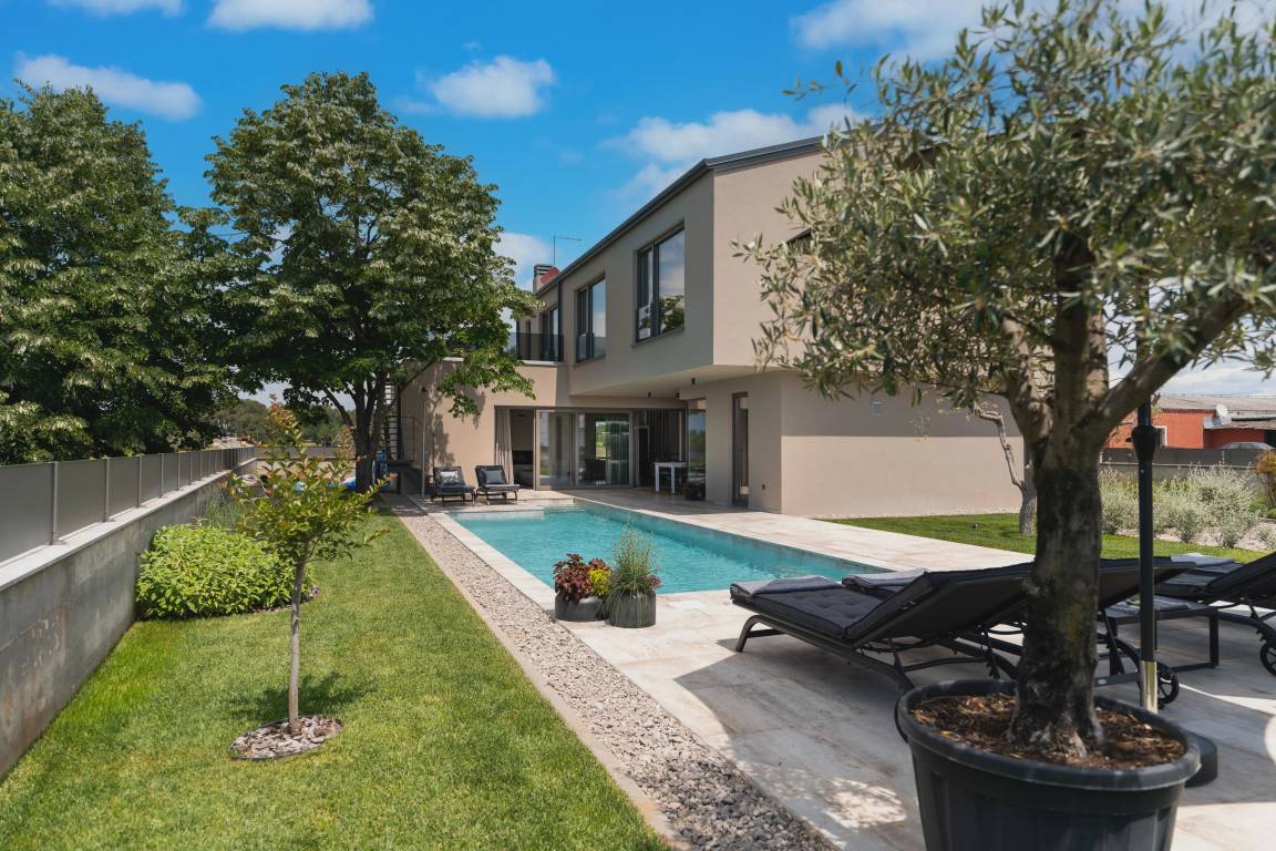 Villa ∙ 3 Habitaciones ∙ 6 Huéspedes - Umag