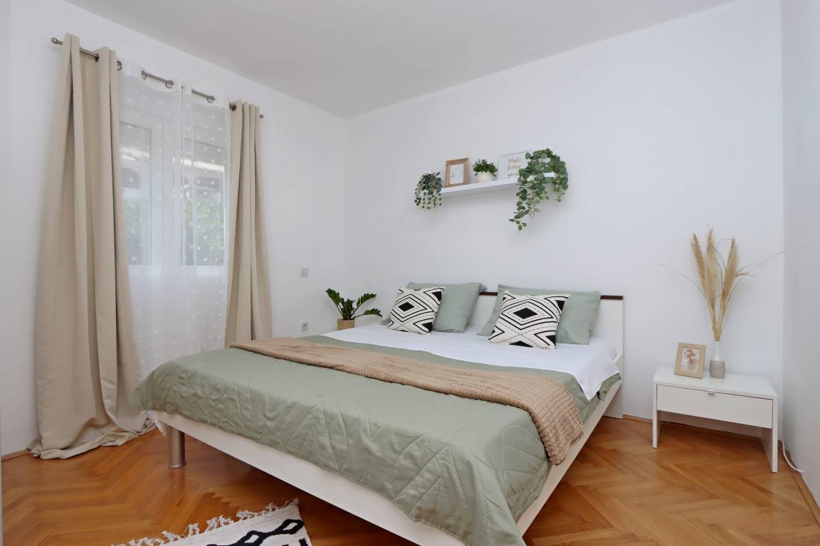 63 M² Ferienwohnung ∙ 2 Schlafzimmer ∙ 5 Gäste - Pag