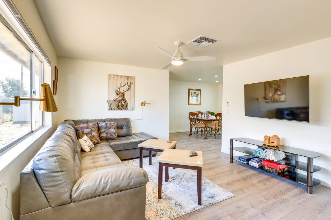 99 M² House ∙ 3 Bedrooms ∙ 6 Guests - Kingman, AZ
