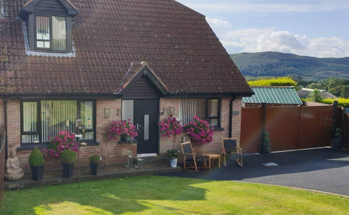 90 M² House ∙ 3 Bedrooms ∙ 6 Guests - Carlingford