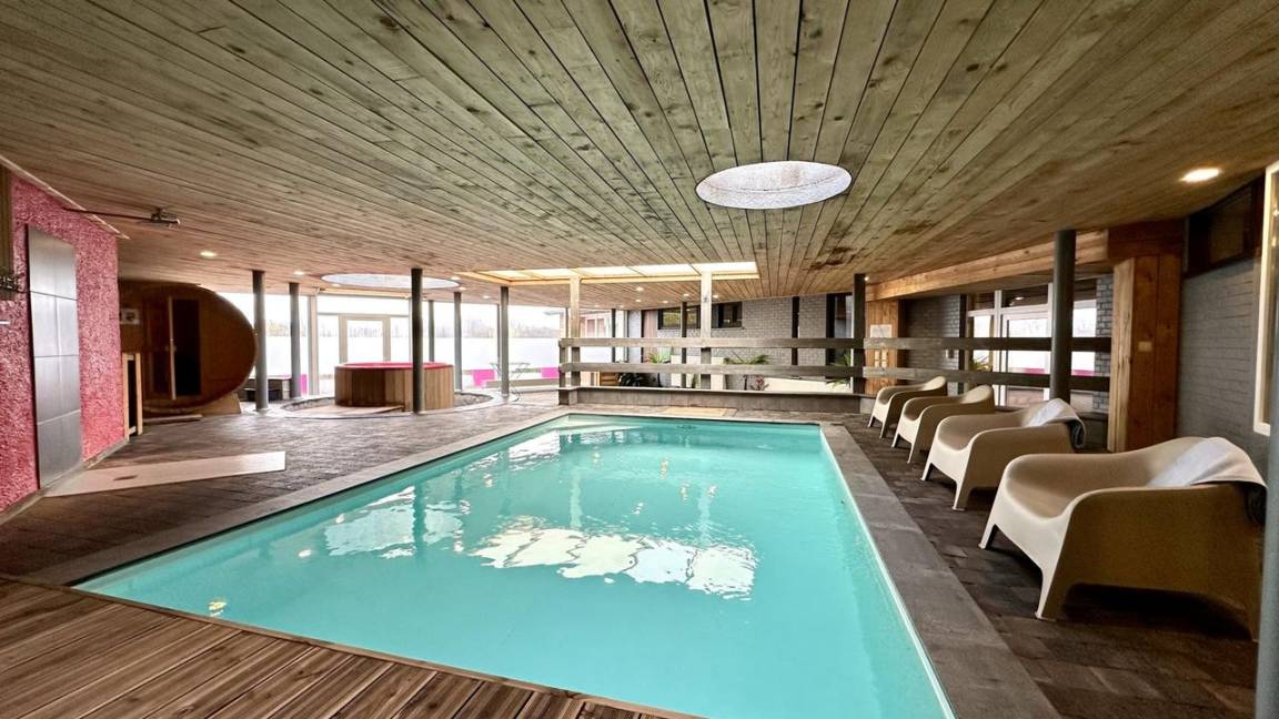 600 M² Maison De Vacances ∙ 9 Chambres ∙ 19 Personnes - Liège