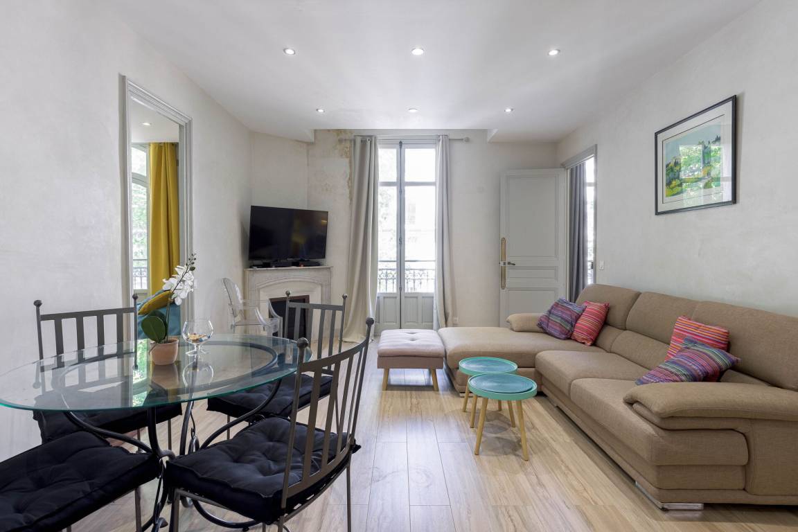 84 M² Ferienwohnung ∙ 3 Schlafzimmer ∙ 6 Gäste - Cannes