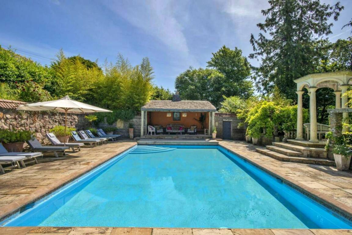 550 M² Cottage ∙ 10 Chambres ∙ 20 Personnes - Devon