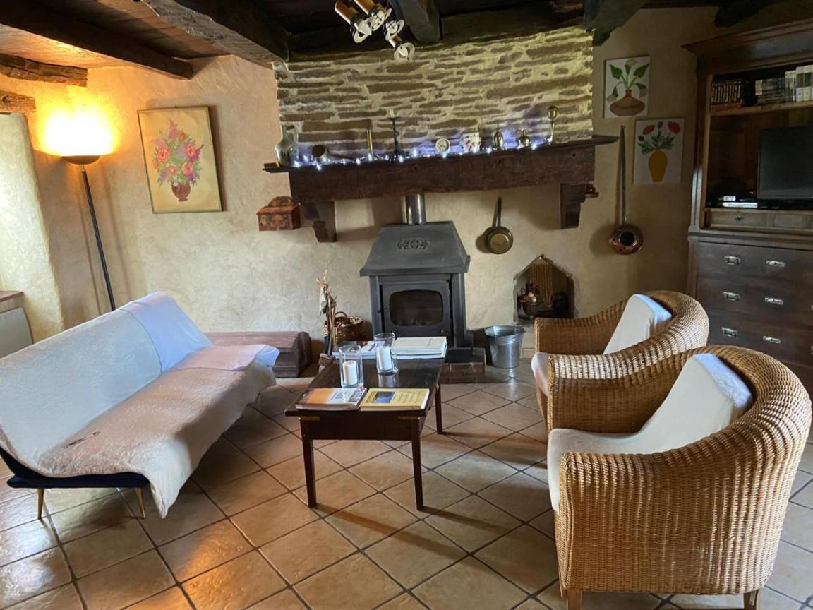 90 M² Cottage ∙ 2 Bedrooms ∙ 8 Guests - Aveyron