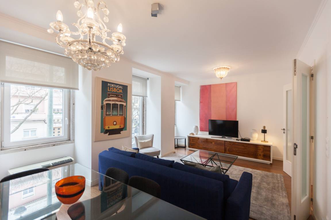 120 M² Apartment ∙ 3 Bedrooms ∙ 6 Guests - Portela