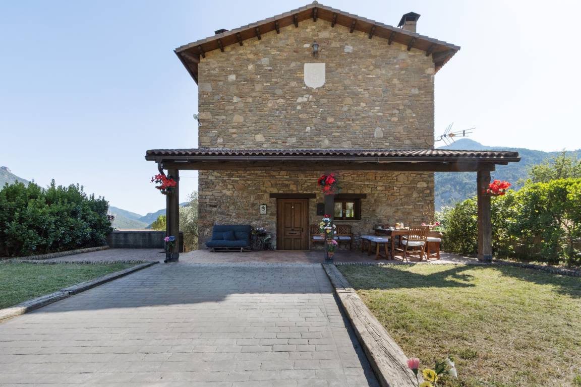 144 M² Huis ∙ 3 Slaapkamers ∙ 9 Gasten - Campo