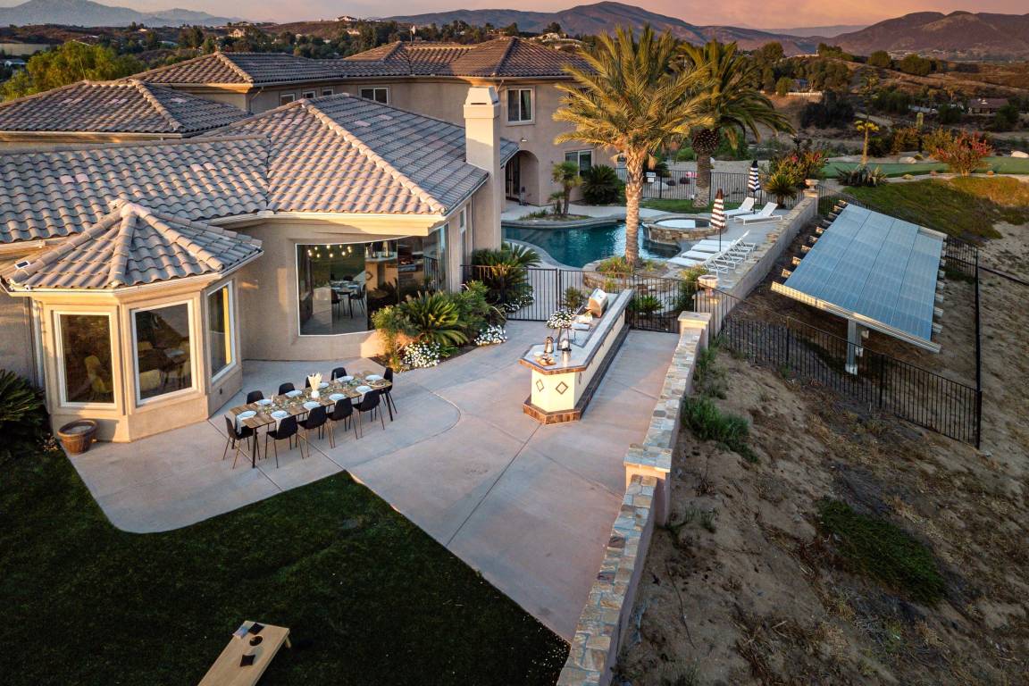 510 M² House ∙ 5 Bedrooms ∙ 10 Guests - Temecula, CA