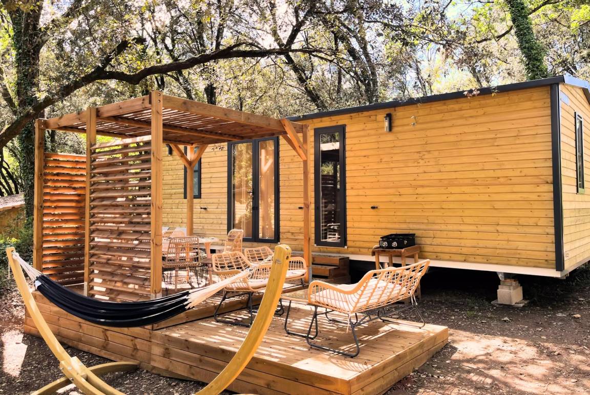 33 M² Mobil-home ∙ 3 Chambres ∙ 6 Personnes - Alès