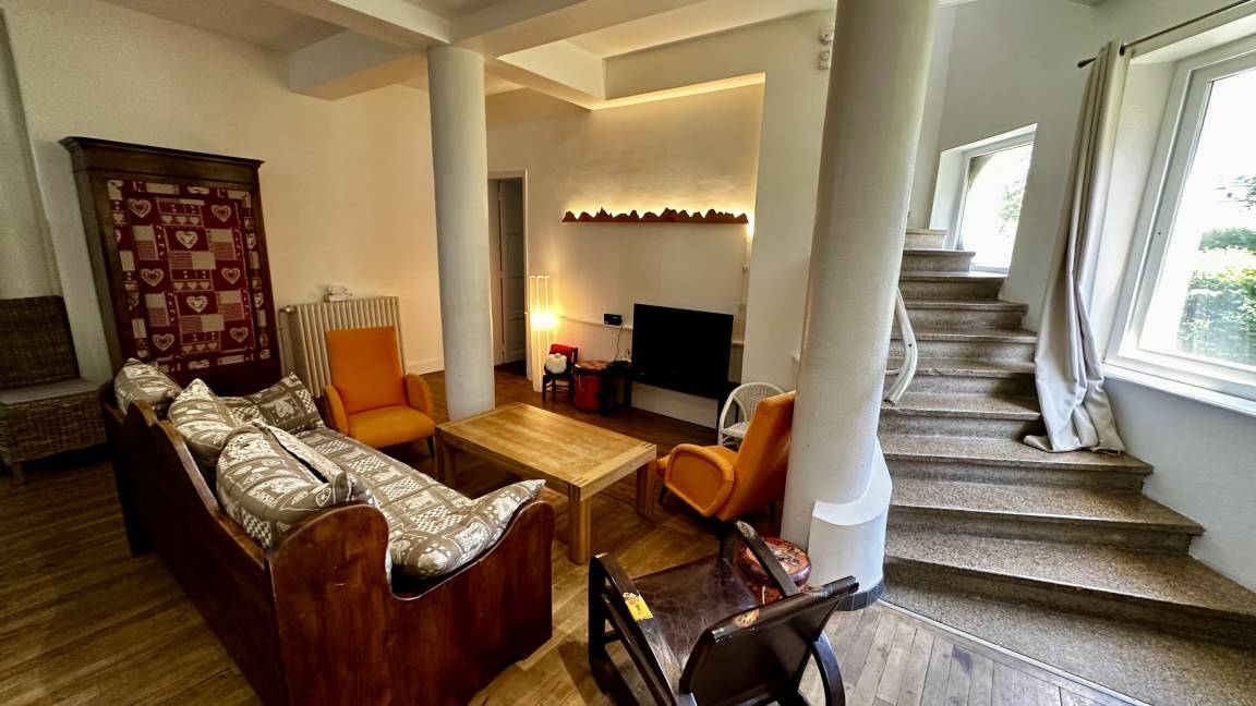 200 M² Appartement ∙ 5 Chambres ∙ 13 Personnes - Super-Besse