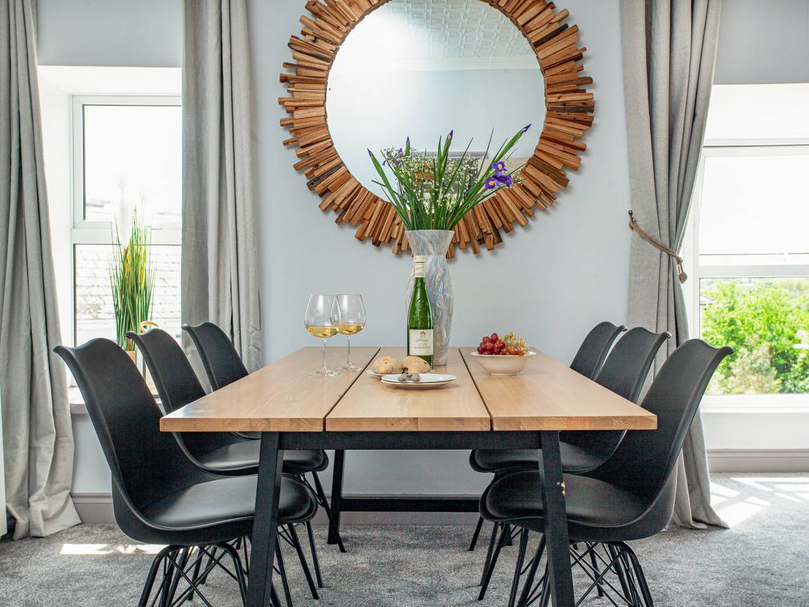 Cottage ∙ 2 Bedrooms ∙ 4 Guests - Praa Sands