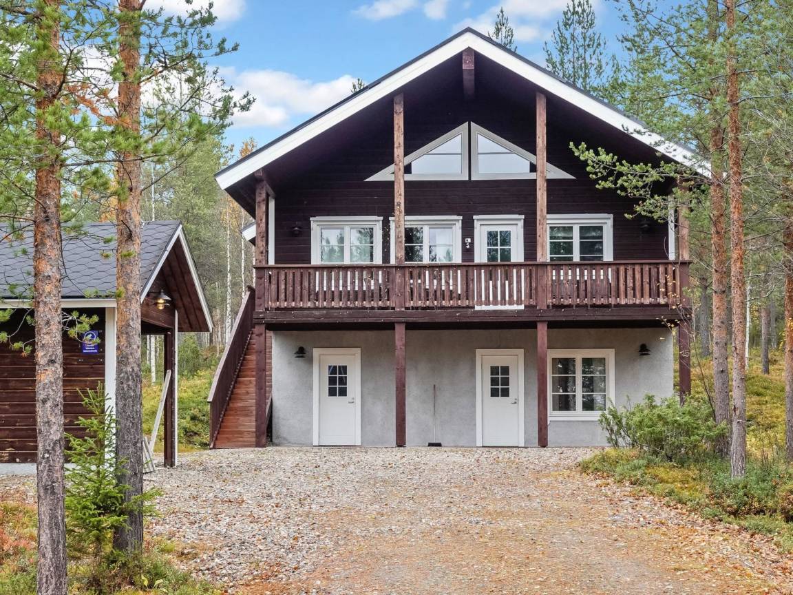 164 M² Casa ∙ 1 Habitación ∙ 10 Huéspedes - Salla