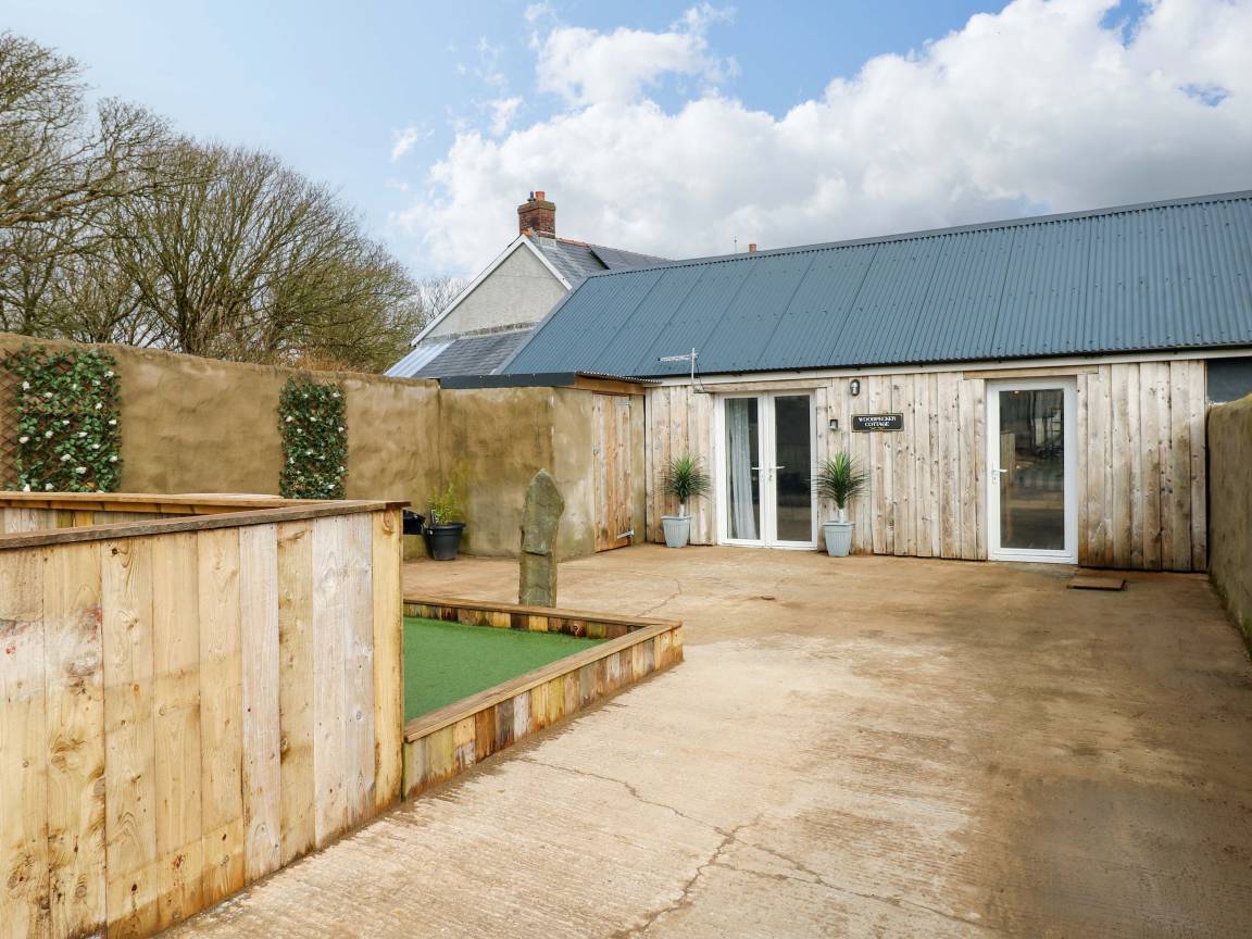 Cottage ∙ 2 Bedrooms ∙ 4 Guests - Fishguard