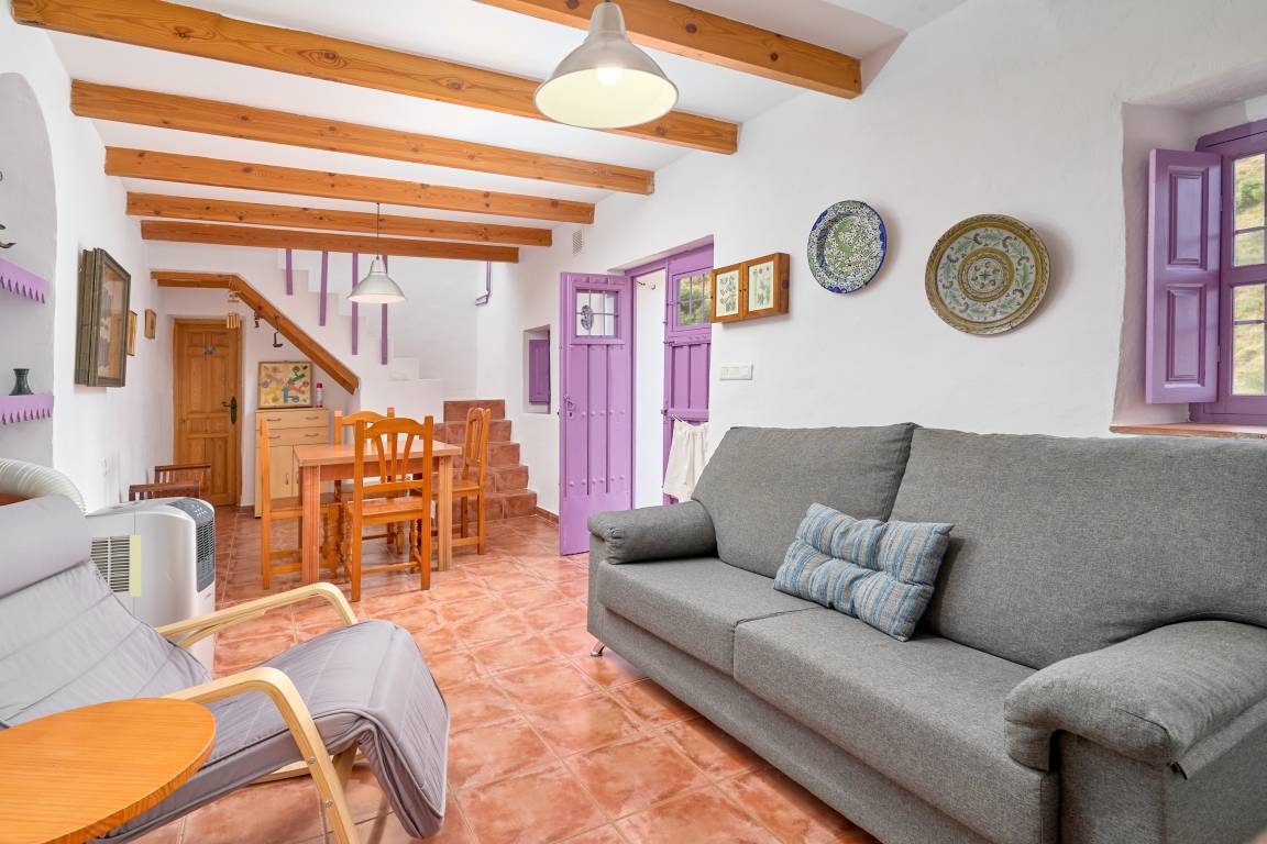 70 M² Ferienhaus ∙ 2 Schlafzimmer ∙ 4 Gäste - Alcaucín