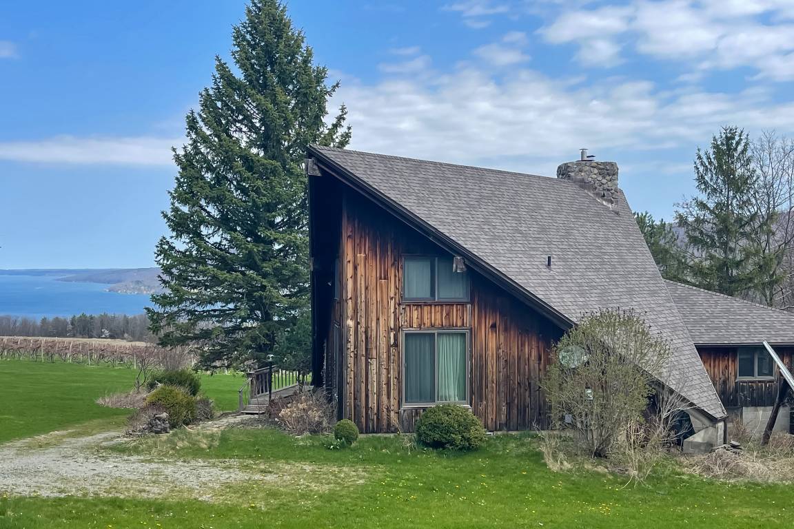 162 M² Ferienhaus ∙ 3 Schlafzimmer ∙ 8 Gäste - Naples, NY