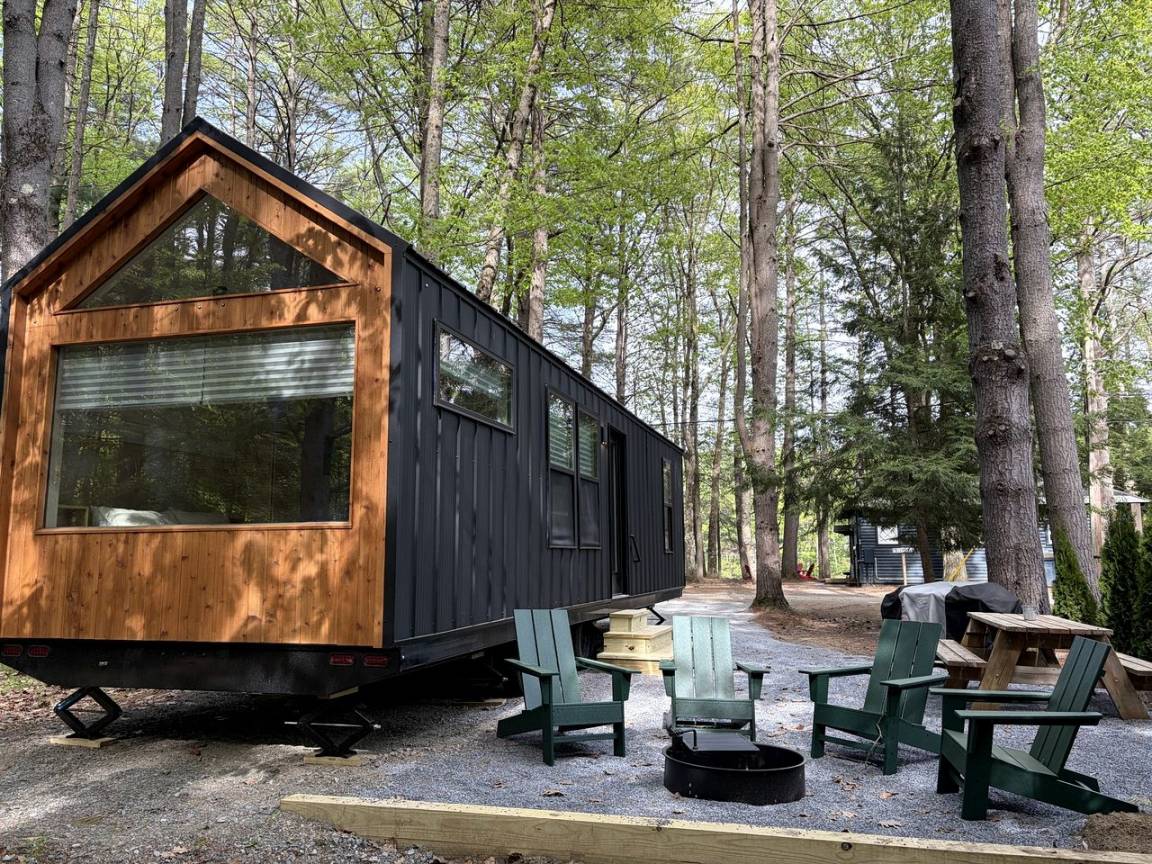 House ∙ 1 Bedroom ∙ 4 Guests - Corinth, NY