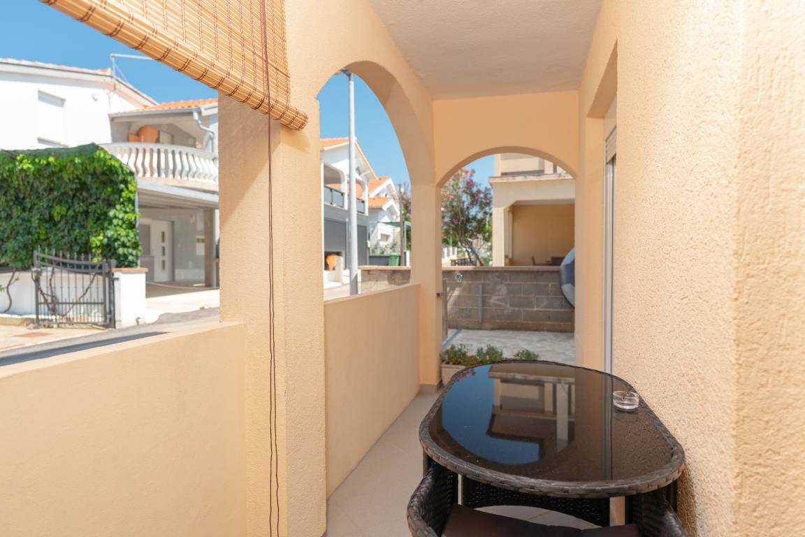 55 M² Apartment ∙ 2 Bedrooms ∙ 5 Guests - Privlaka