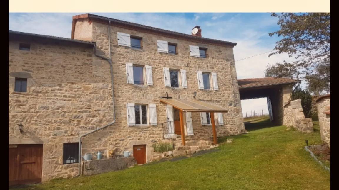 220 M² Maison De Vacances ∙ 5 Chambres ∙ 14 Personnes - Ambert