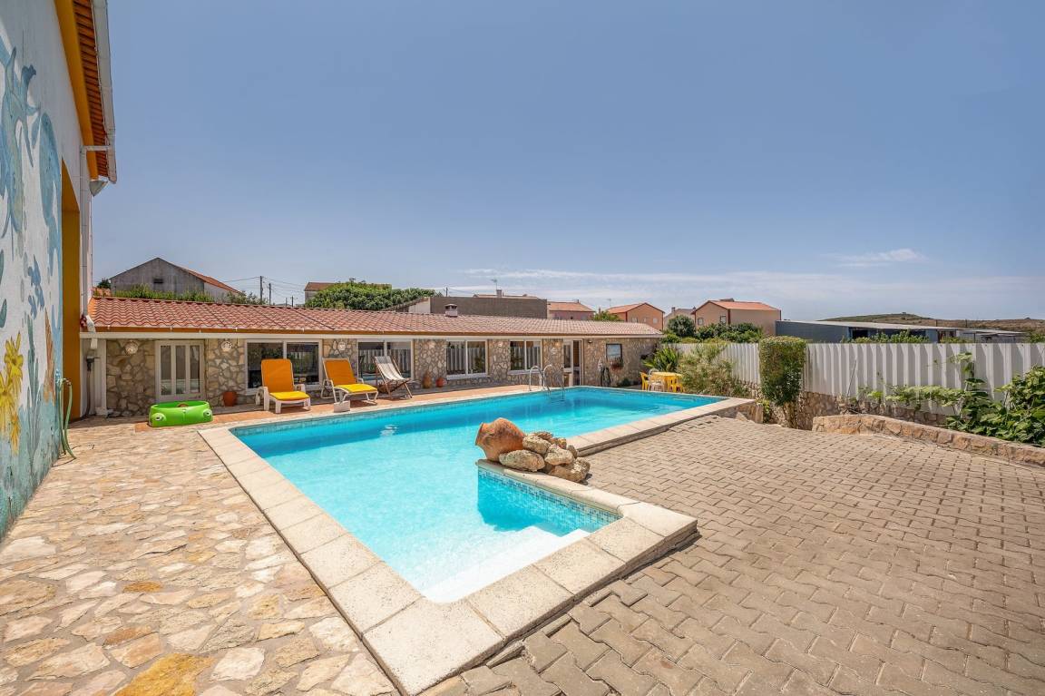 Casa ∙ 1 Quarto ∙ 3 Hóspedes - Sobral de Monte Agraço