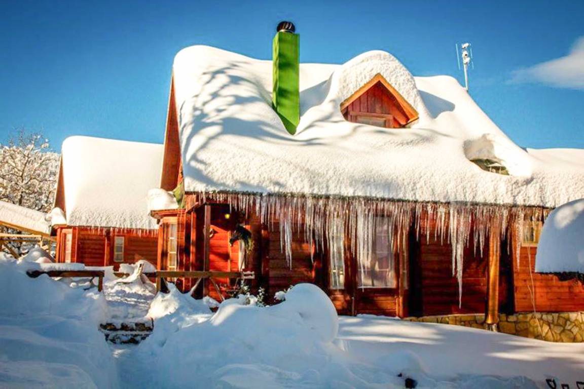 70 M² Chalet ∙ 2 Bedrooms ∙ 6 Guests - Greece