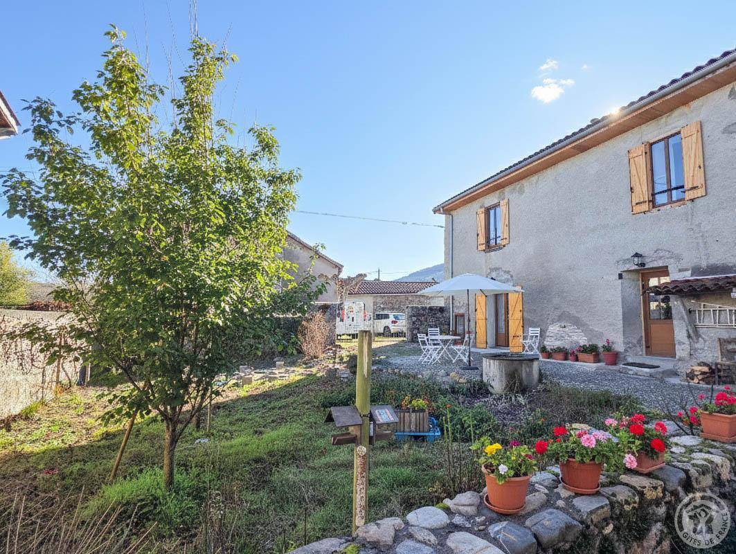 110 M² Gîte ∙ 3 Chambres ∙ 6 Personnes - Lannemezan