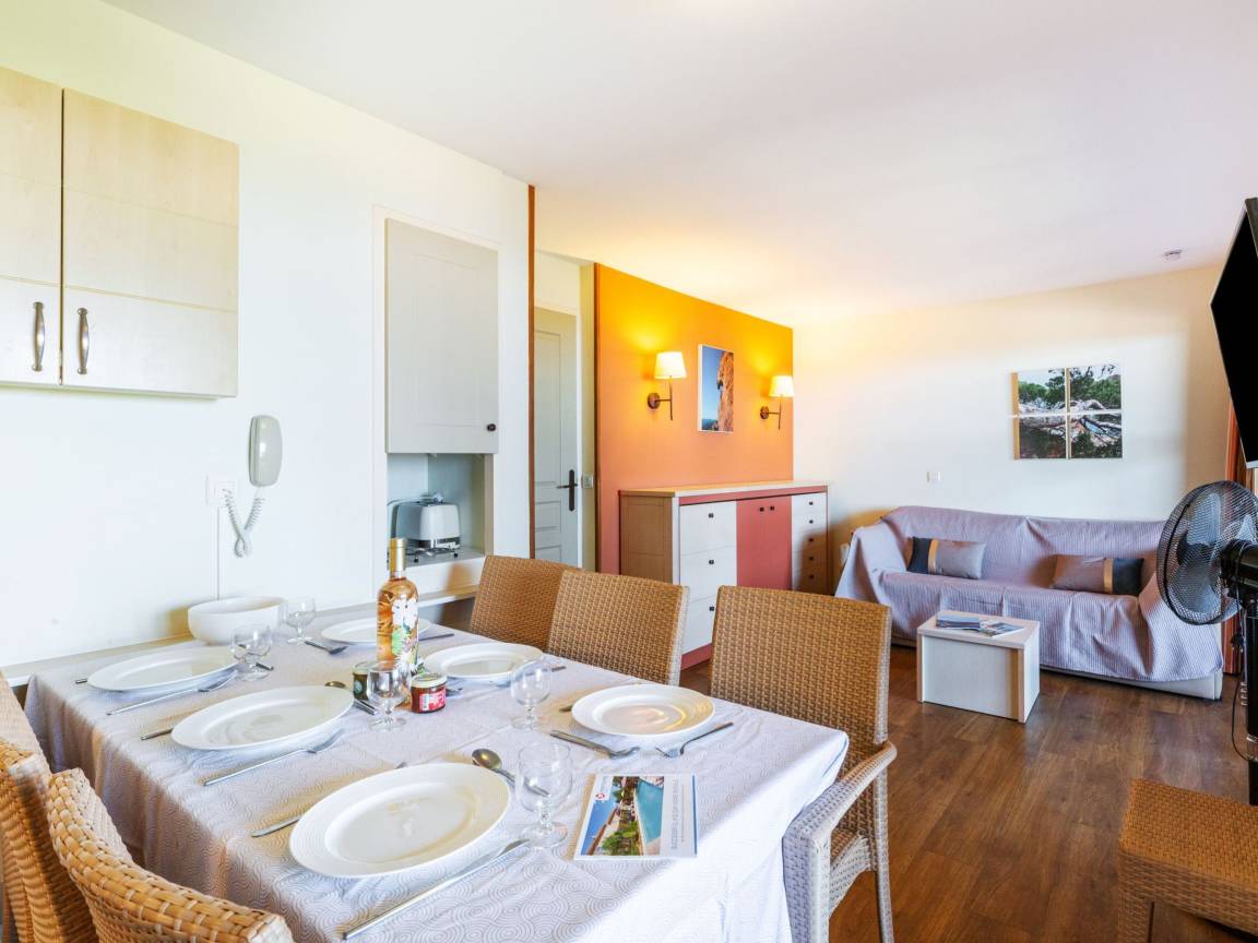 39 M² Huis ∙ 1 Slaapkamer ∙ 6 Gasten - Agay