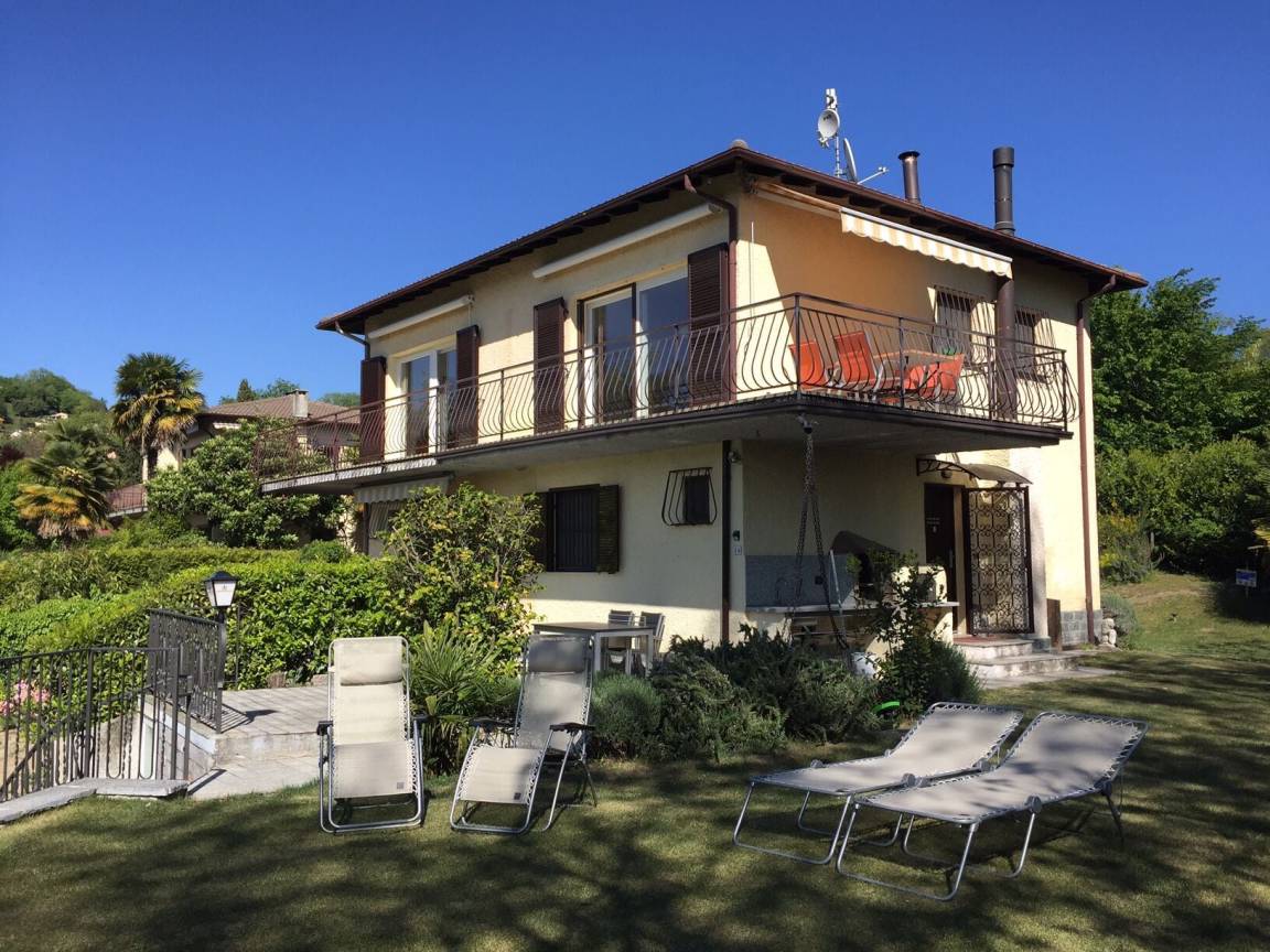 85 M² Ferienhaus ∙ 2 Schlafzimmer ∙ 4 Gäste - Cannobio