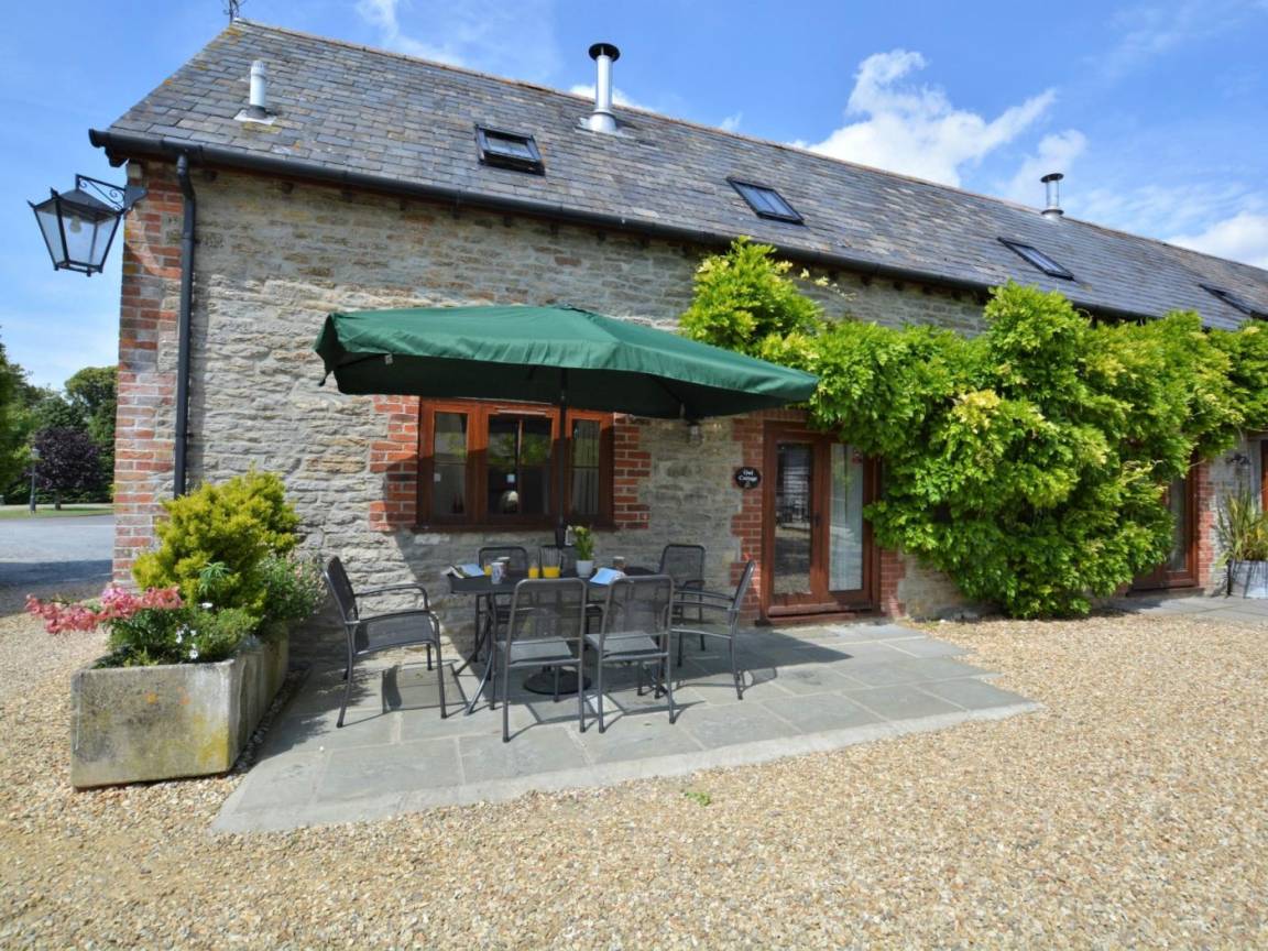 Cottage ∙ 4 Bedrooms ∙ 8 Guests - Sherborne