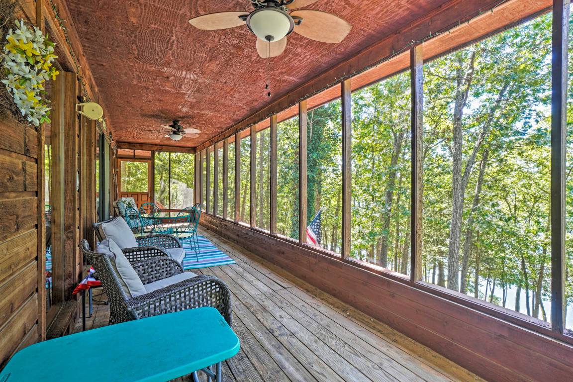 185 M² House ∙ 4 Bedrooms ∙ 11 Guests - Emerald Beach, MO