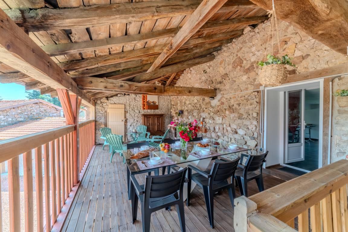 84 M² Appartement ∙ 2 Chambres ∙ 6 Personnes - Neaux