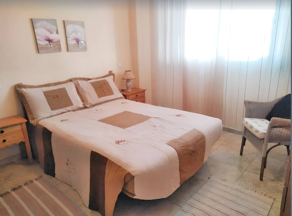 70 M² Apartamento ∙ 2 Habitaciones ∙ 6 Huéspedes - Torrevieja