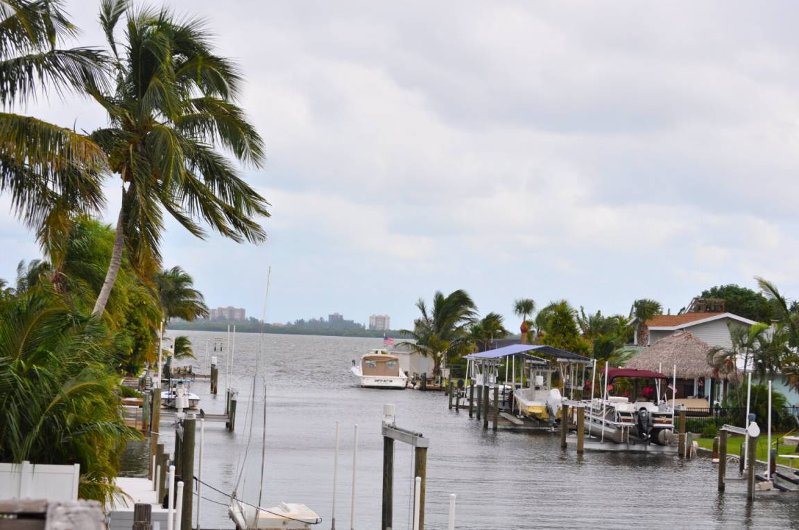 Talo ∙ 3 Makuuhuonetta ∙ 8 Vierasta - Fort Pierce, FL