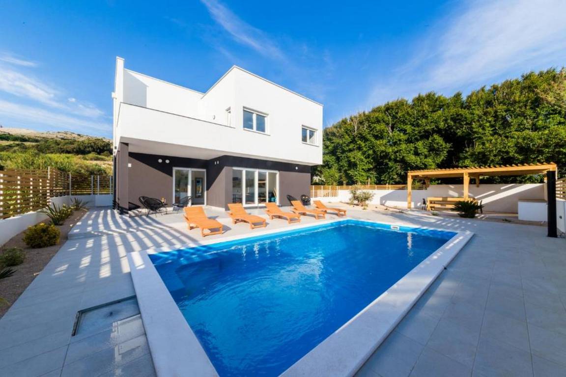 200 M² Villa ∙ 4 Bedrooms ∙ 10 Guests - Pag