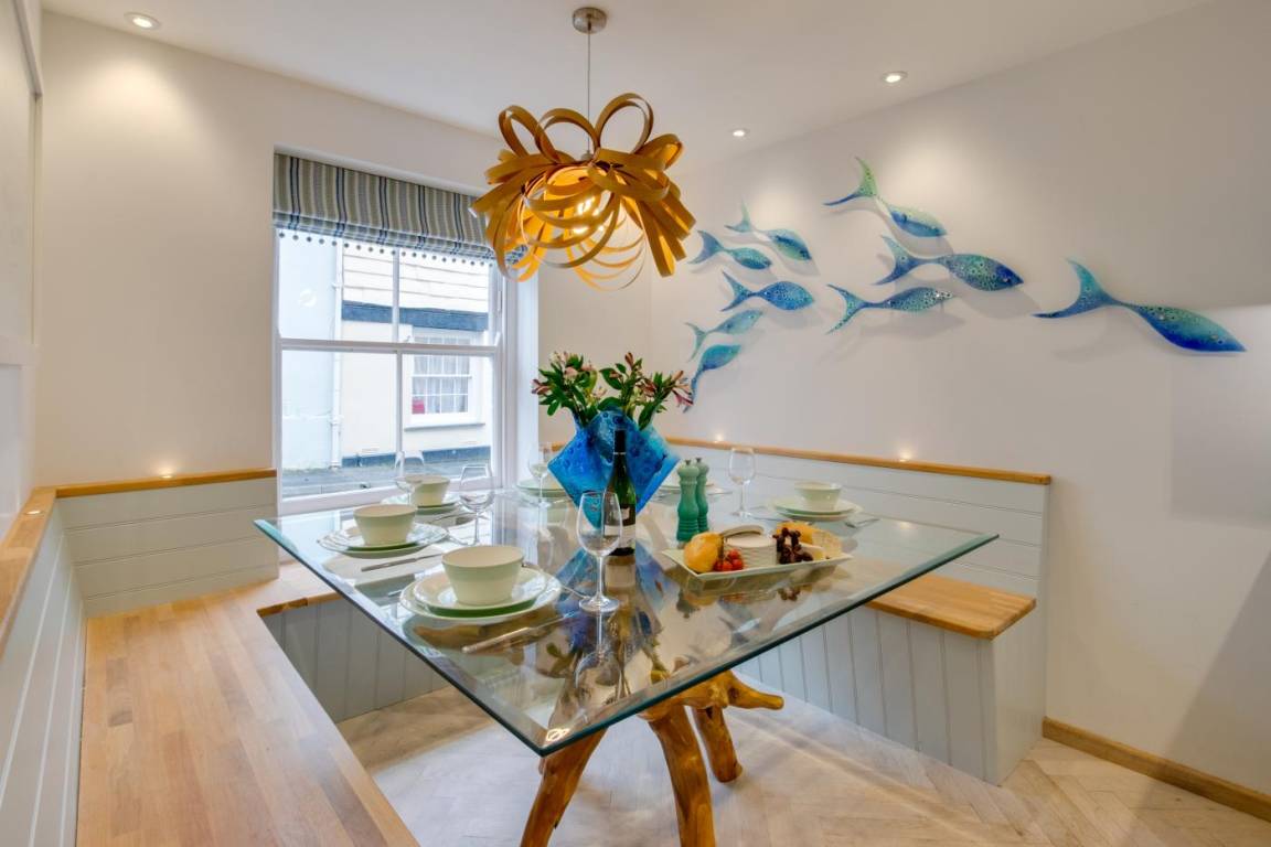 Cottage ∙ 3 Bedrooms ∙ 6 Guests - Padstow