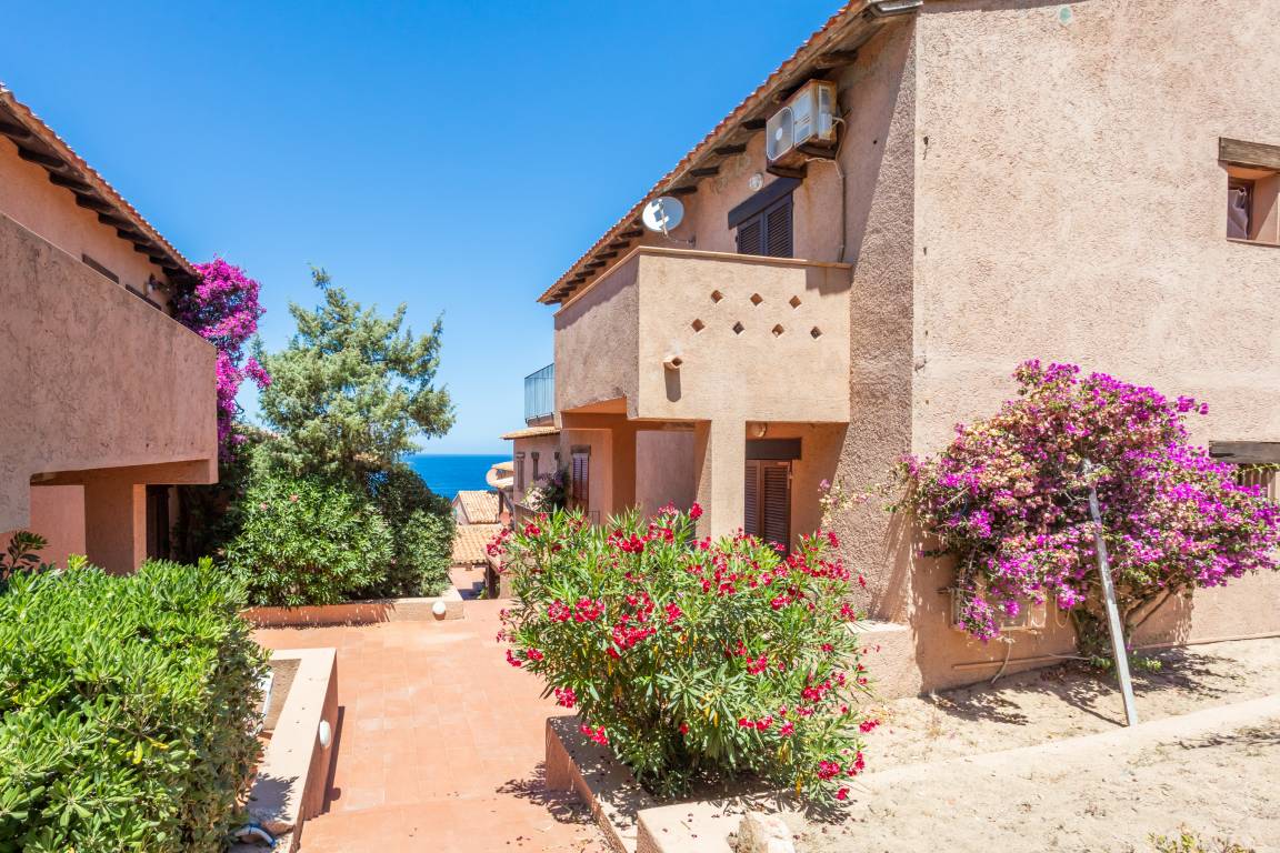 45 M² House ∙ 1 Bedroom ∙ 4 Guests - Costa Paradiso